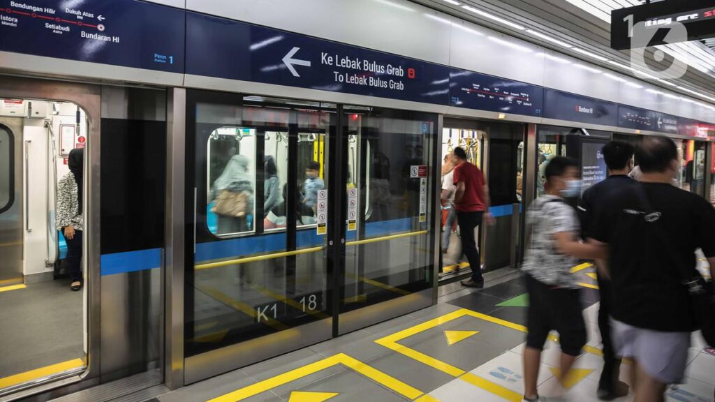 MRT, LRT, Transjakarta Gratiskan Penumpang Seharian Penuh pada 31 ...